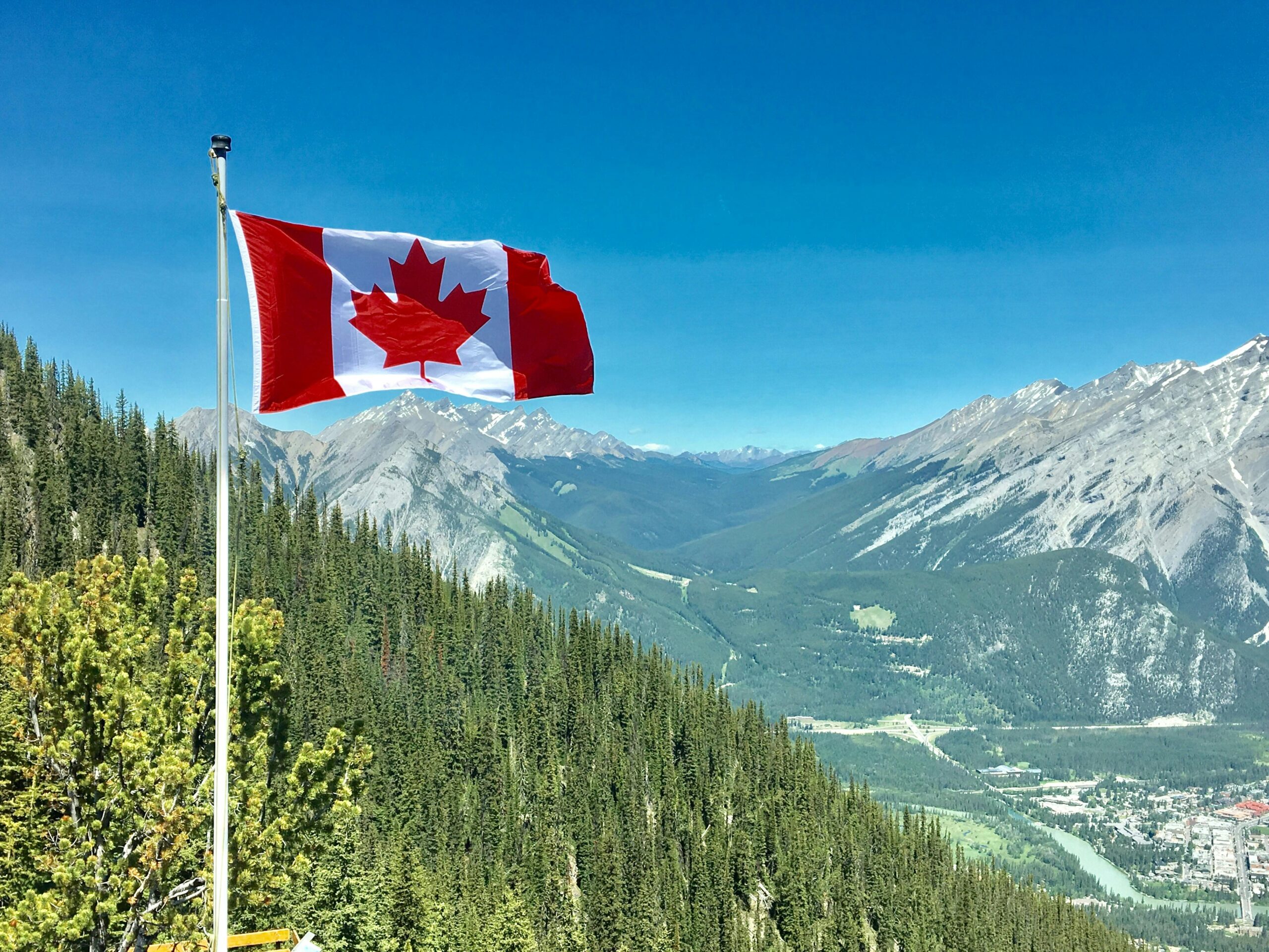 A 2025 Guide to Investing in UK Property as a Canadian Citizen | Cox and Co